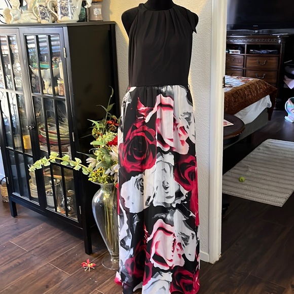 SLNY | Dresses | Such A Cute Long Dress Size | Poshmark